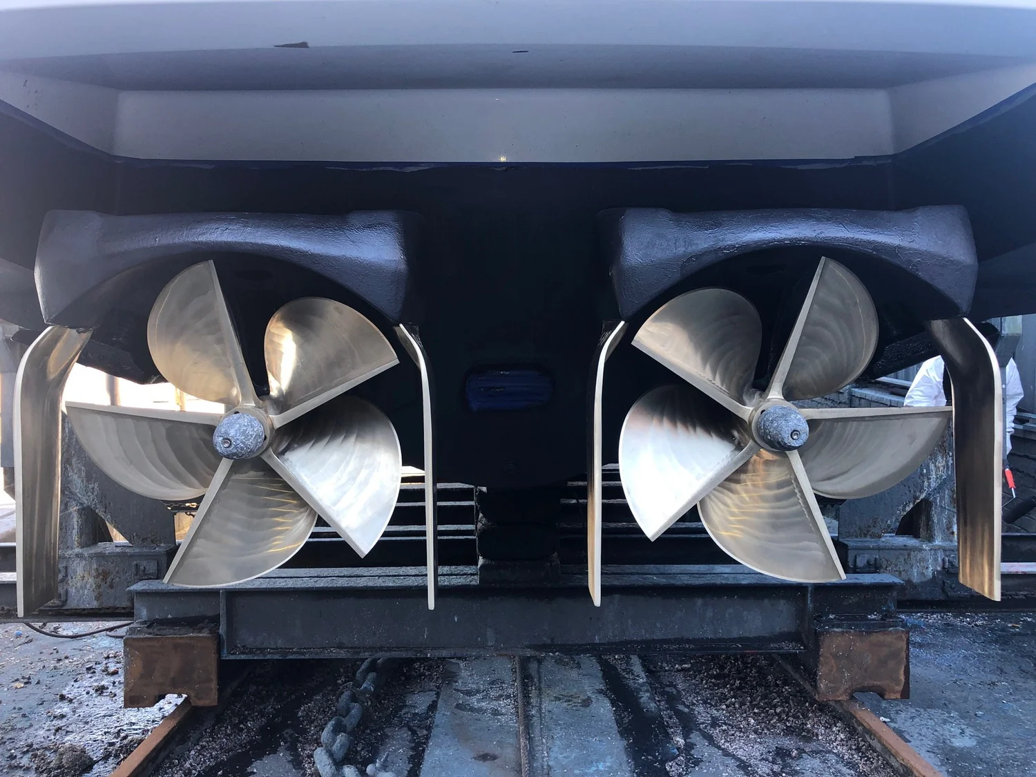 Model Range & Specifications — Q-SPD Surface Drives