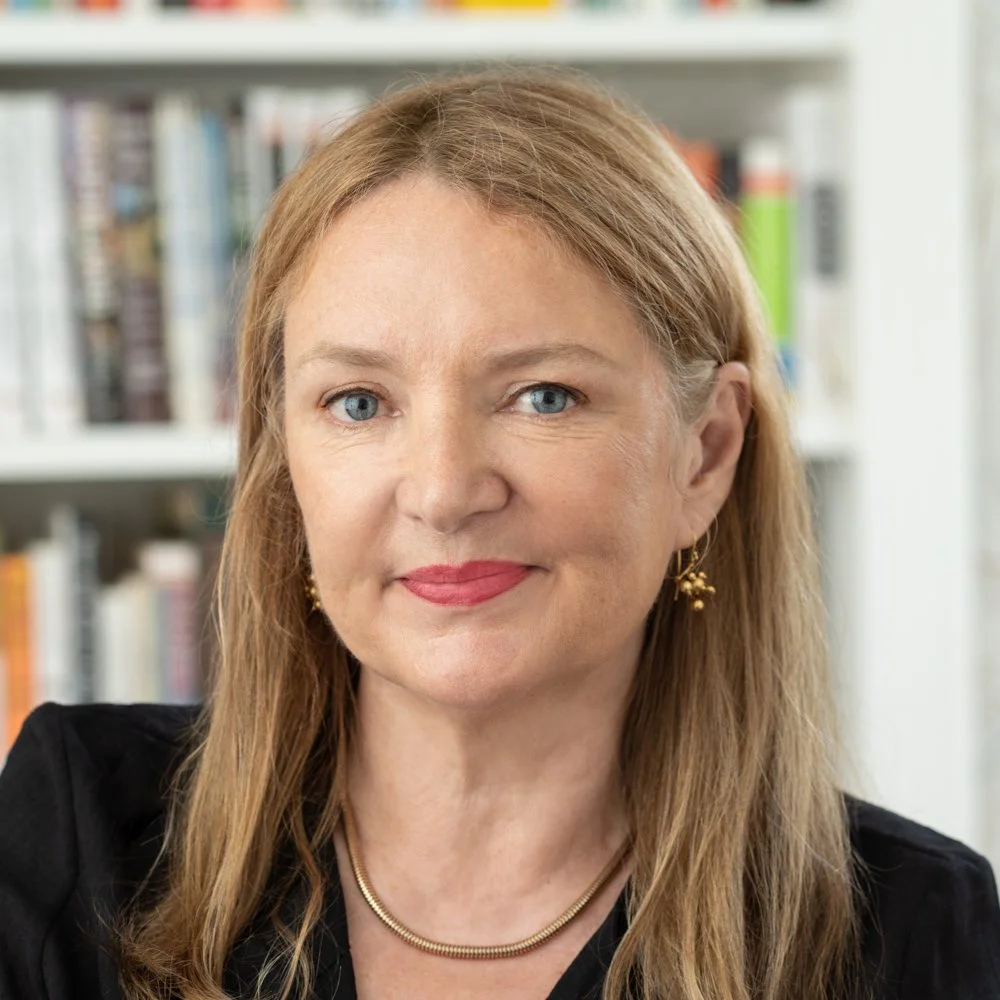 Eve MacSweeney, Principal Agent — Calligraph Literary Agency