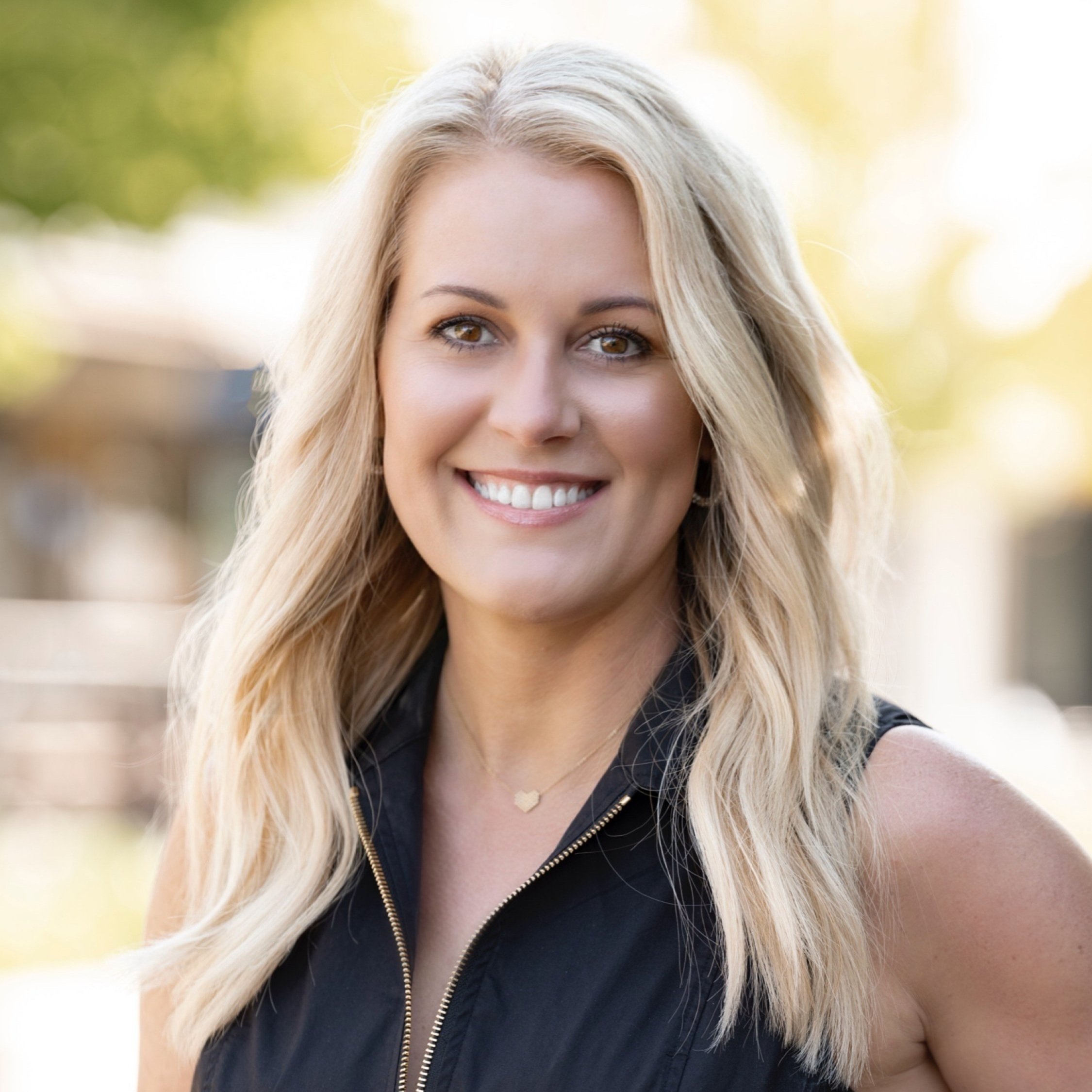 How Laura Lynn Built a $1B+ Real Estate Team Without Burning Out ...