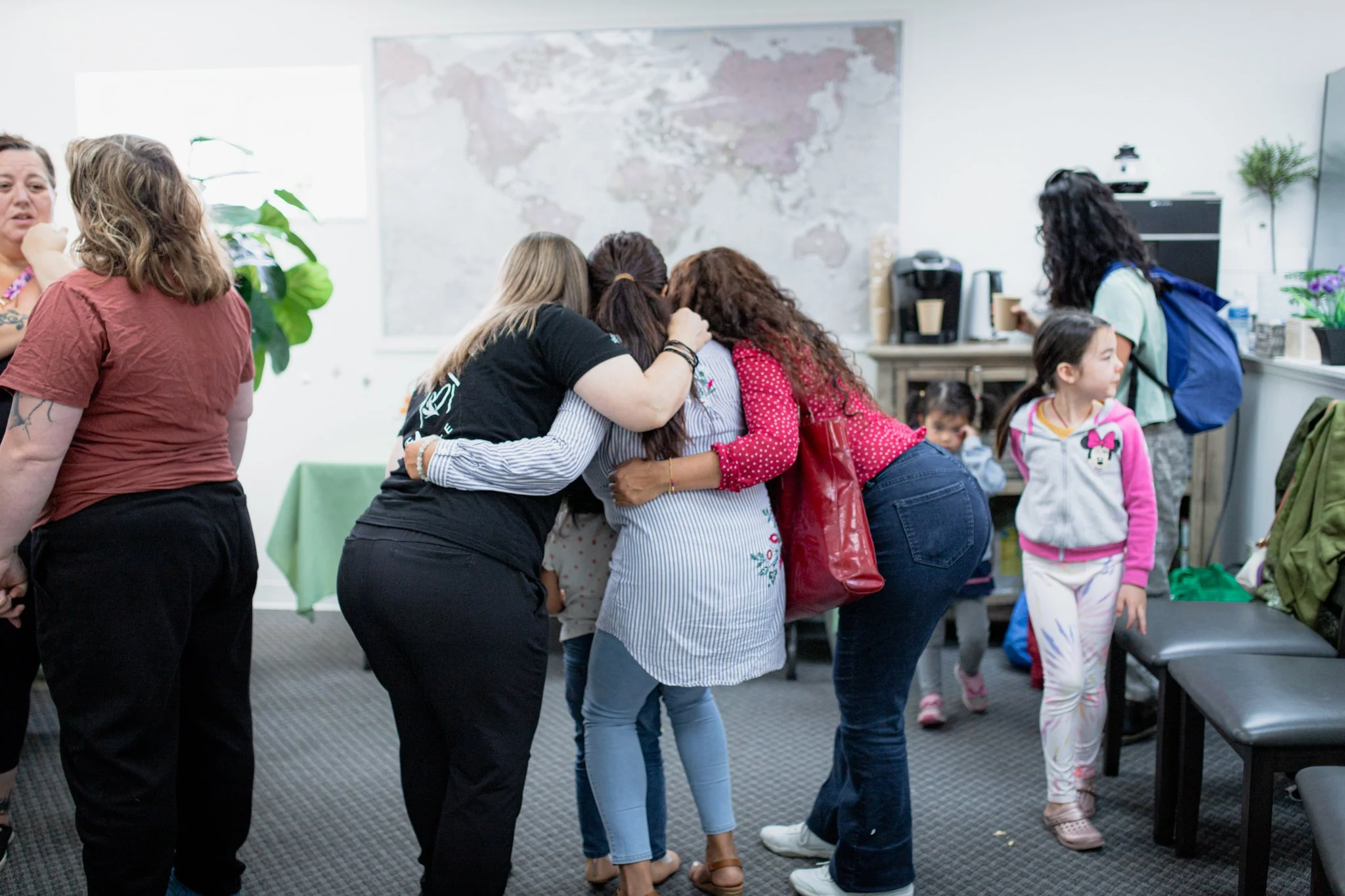 Weekly Programs — Raphael House