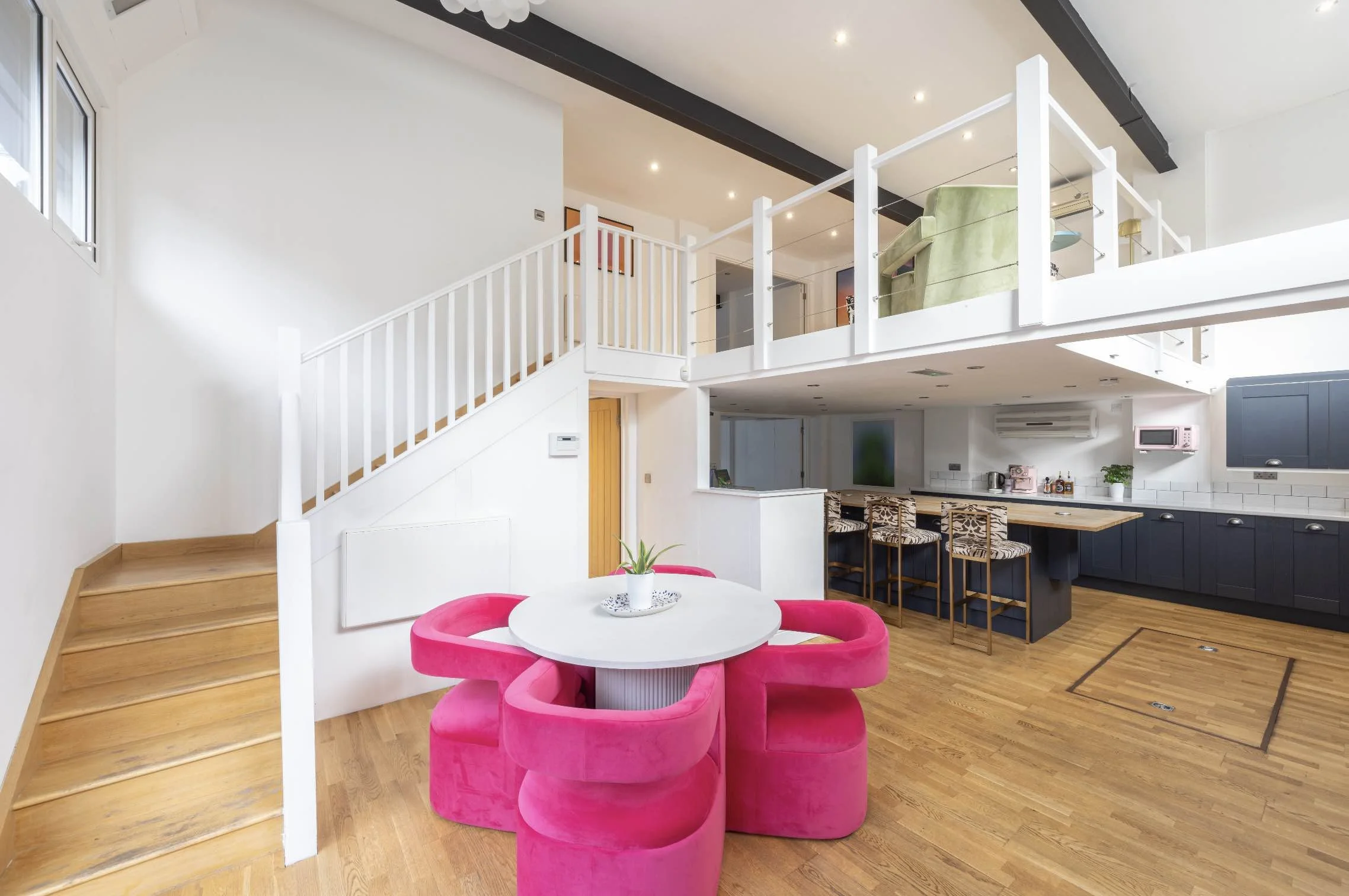 LND Studio | Vibrant Content Studio in West London | Podcast ...