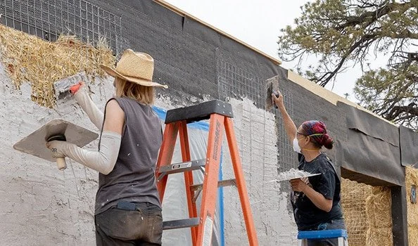 Lime Plasters For Straw Bale Building