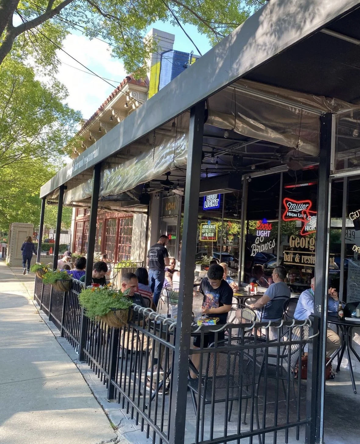 George's Bar and Restaurant