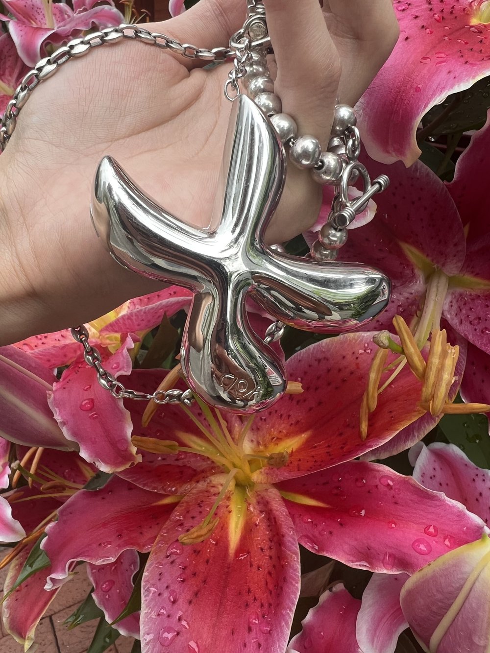 Clova | Discover Unique Art