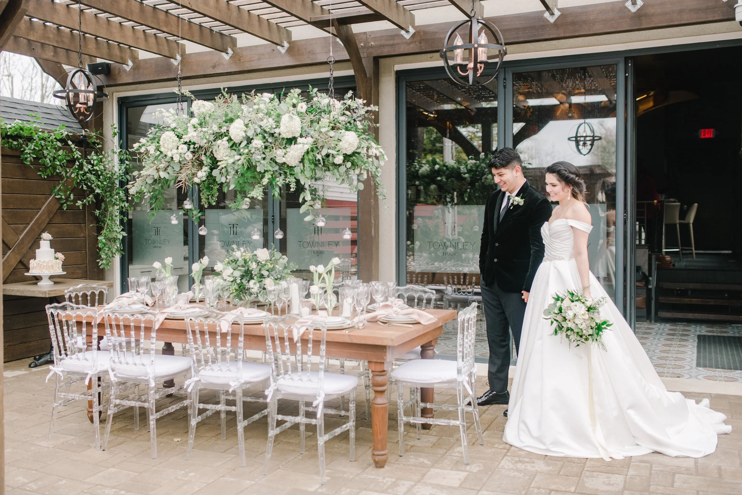 What does a small wedding cost | Beachweddingtips.com