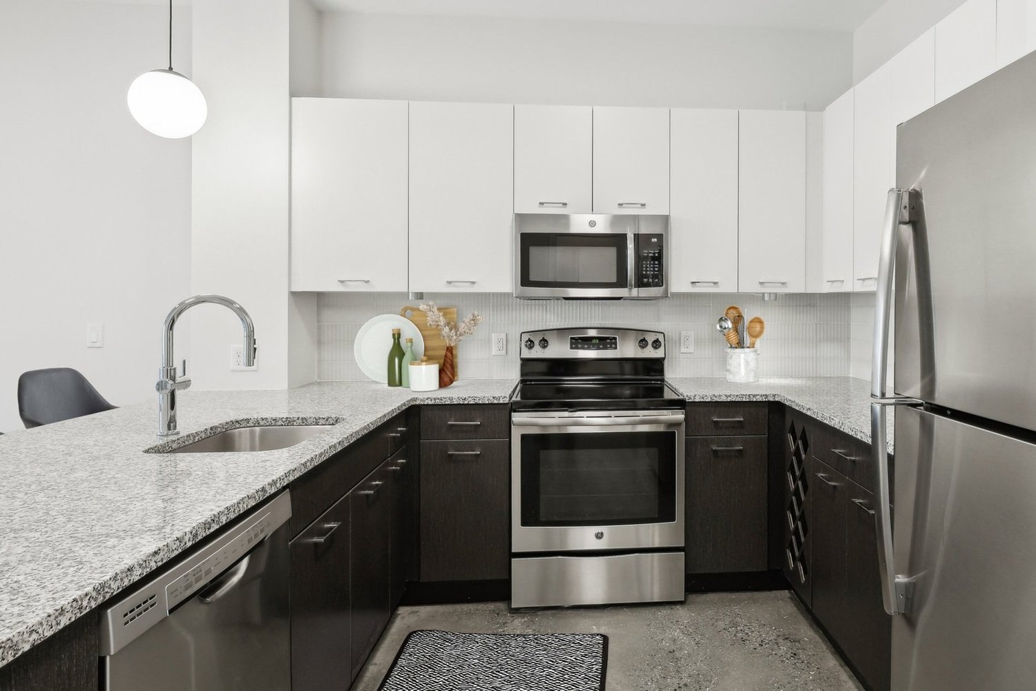 Studio, 1, 2, and 3 Bedroom Loft Apartments in Everett MA — The Batch ...