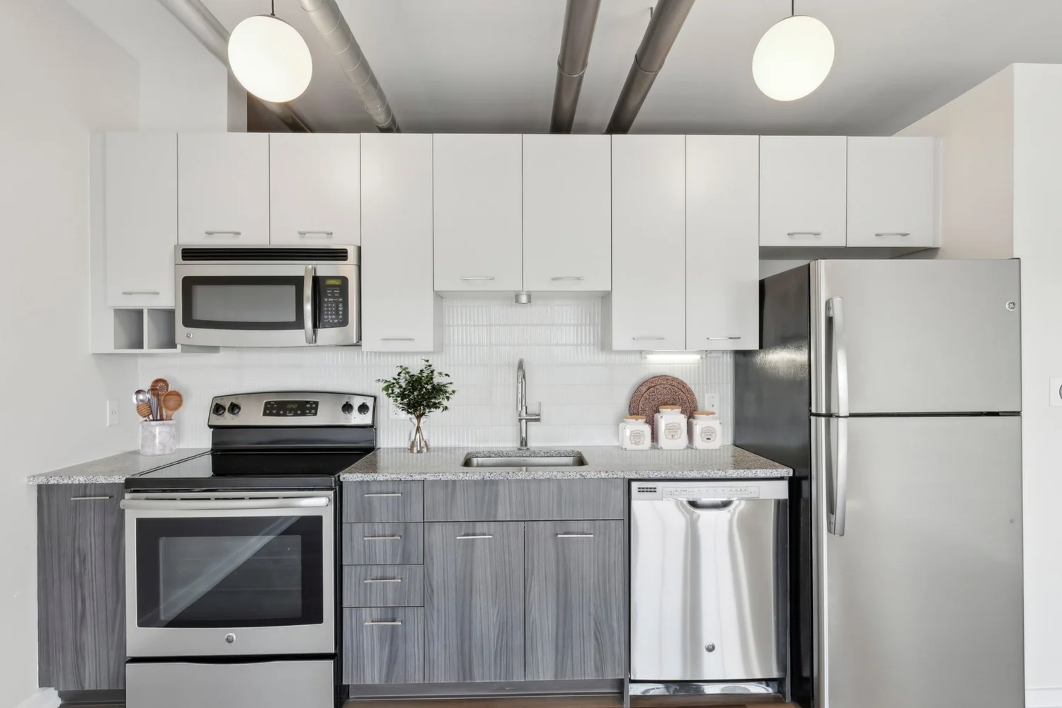 Studio, 1, 2, and 3 Bedroom Loft Apartments in Everett MA — The Batch ...