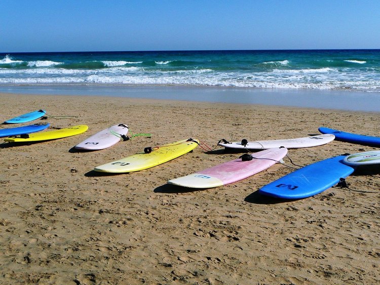 14 Tips for Beginner Surfers - Learn and Progress — LatAm Surfing