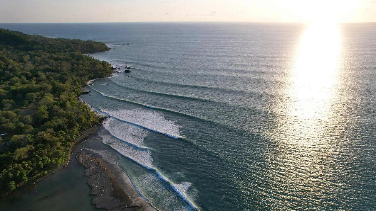 6 Different Types of Surf Breaks Explained — LatAm Surfing