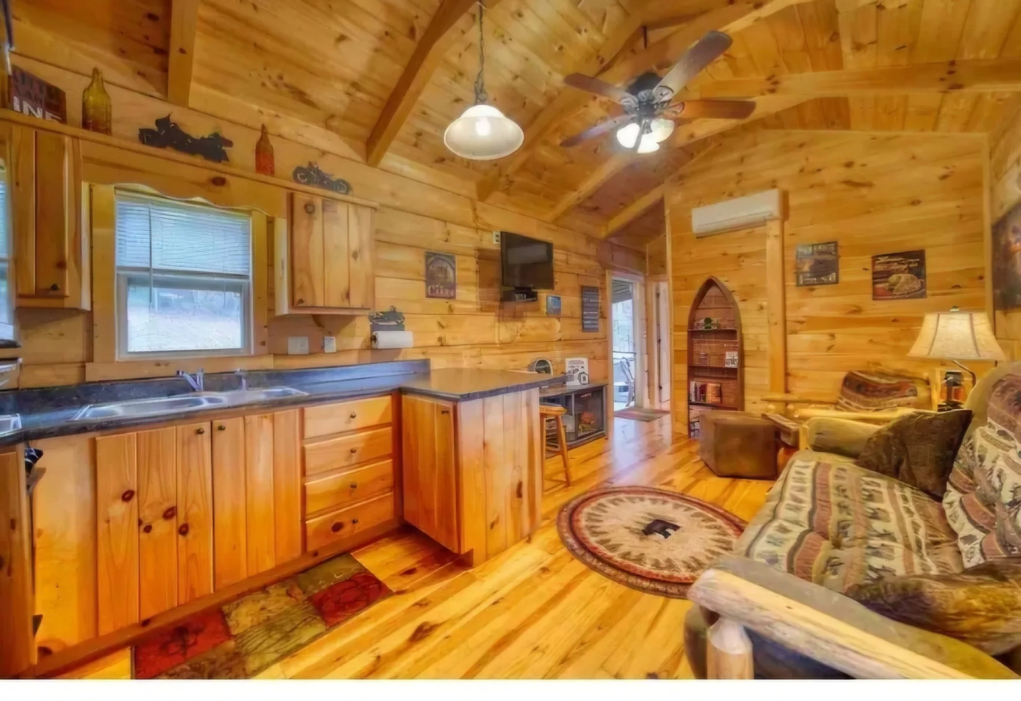 Cabin Rentals — Copperhead Lodge