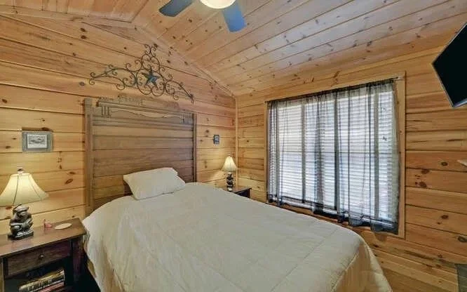 Cabin Rentals — Copperhead Lodge