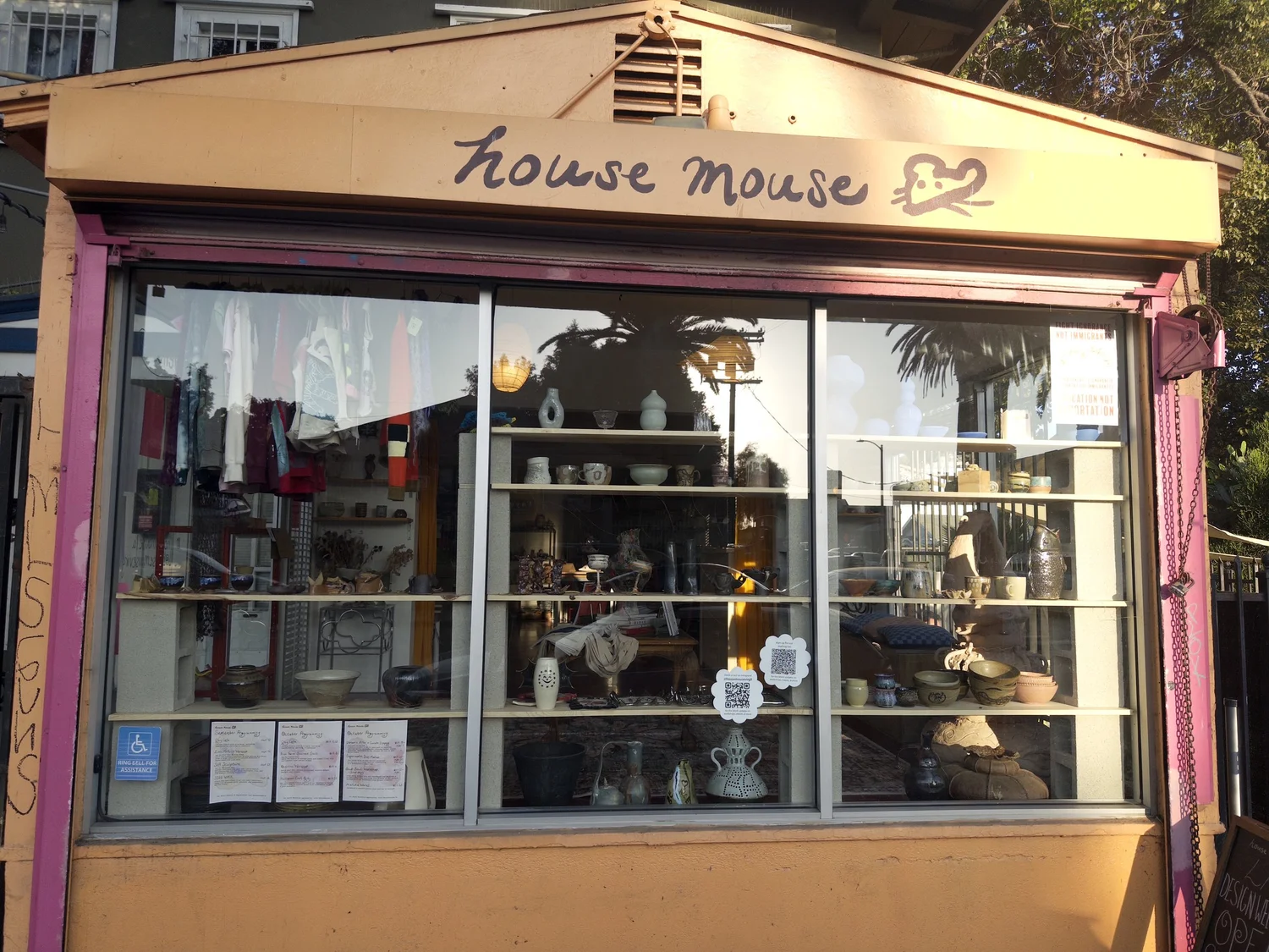 house mouse | community art studio