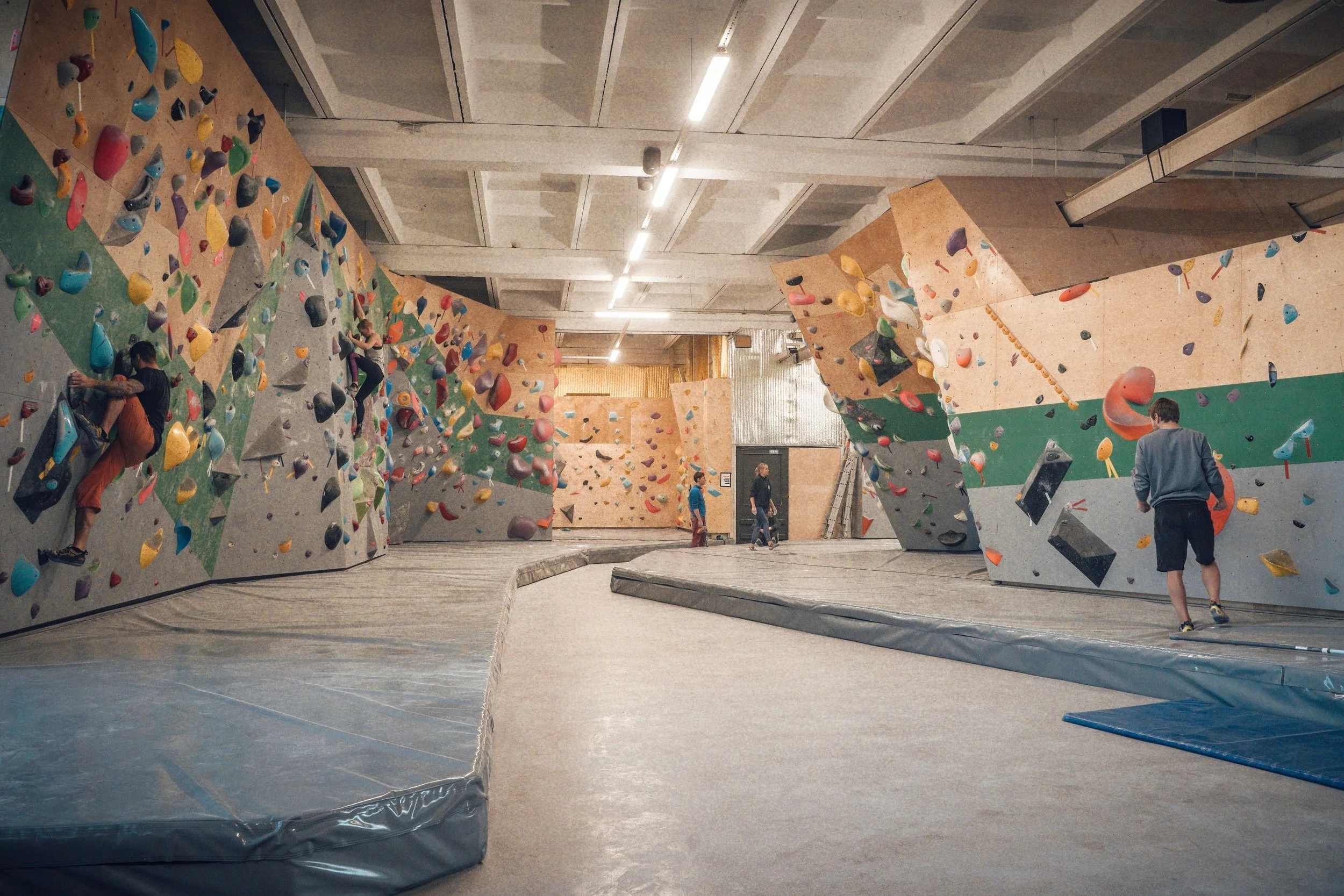 Falkors Bouldering Center