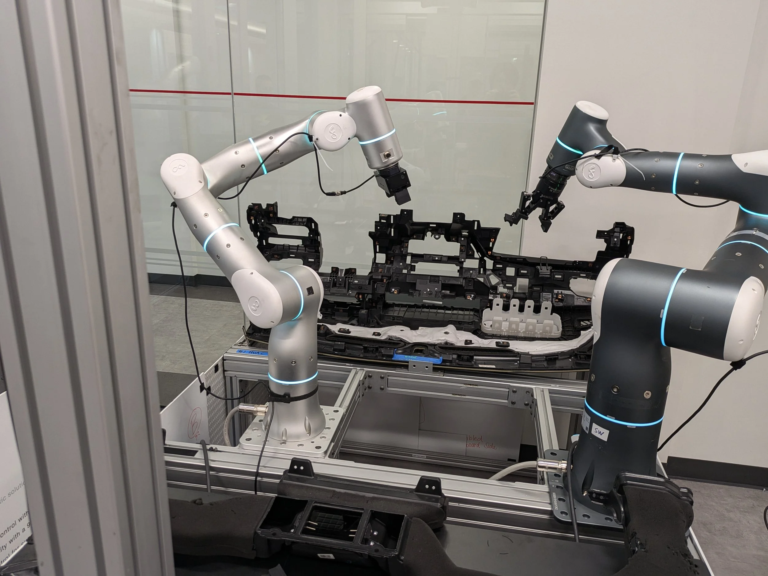 Multi-arm Flexible Component Assembly — Stanford Robotics Center
