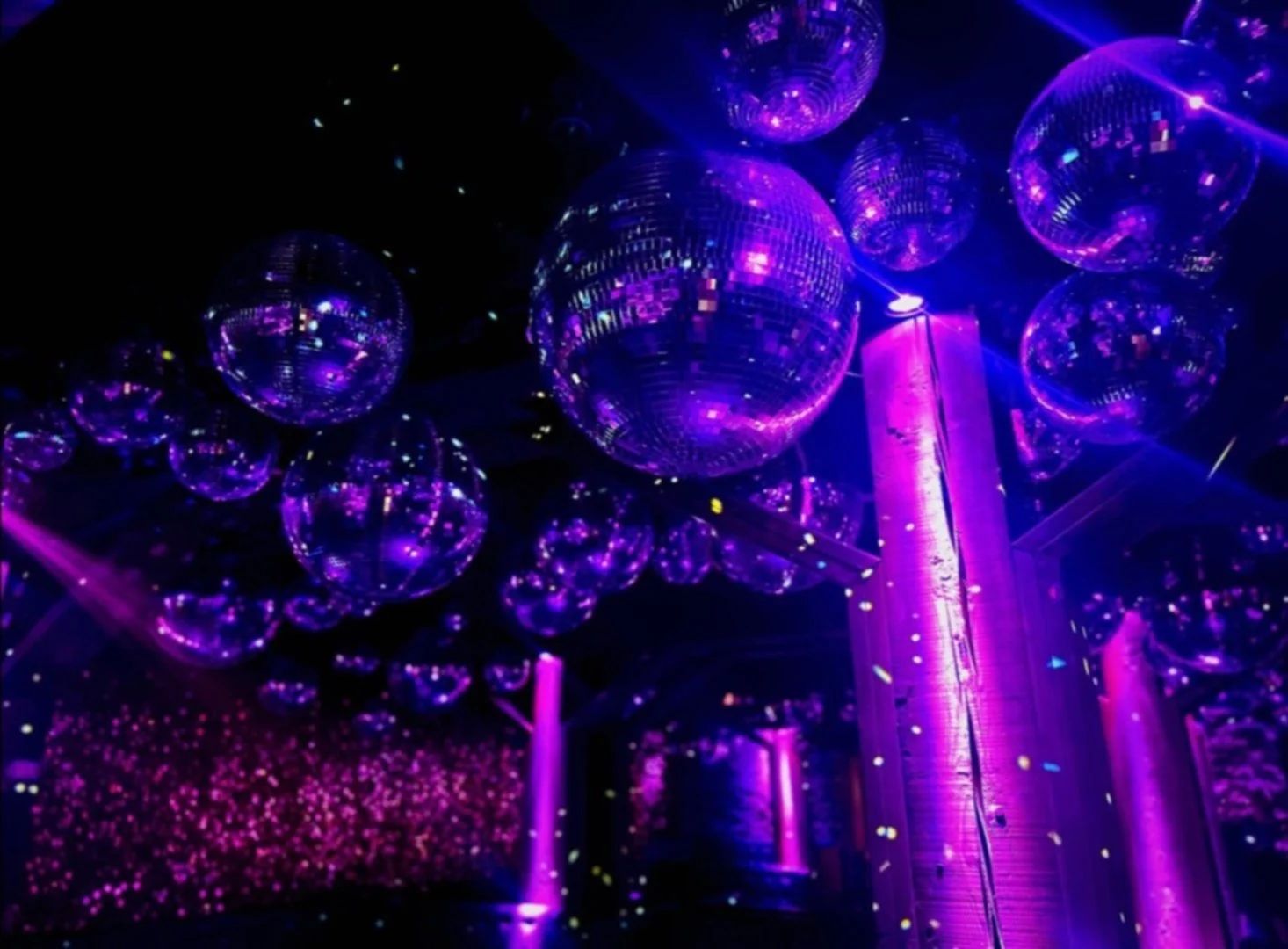 HOURS & LOCATION — Ava