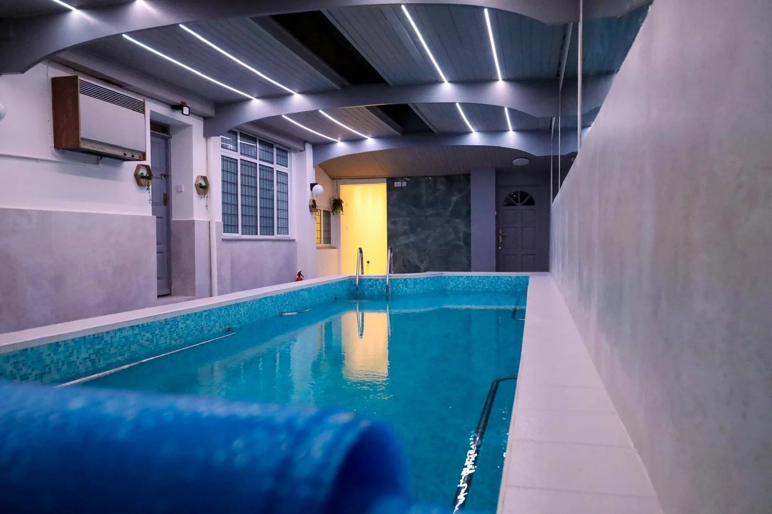 Private Pool for Rent London Swimming Pool Willesden