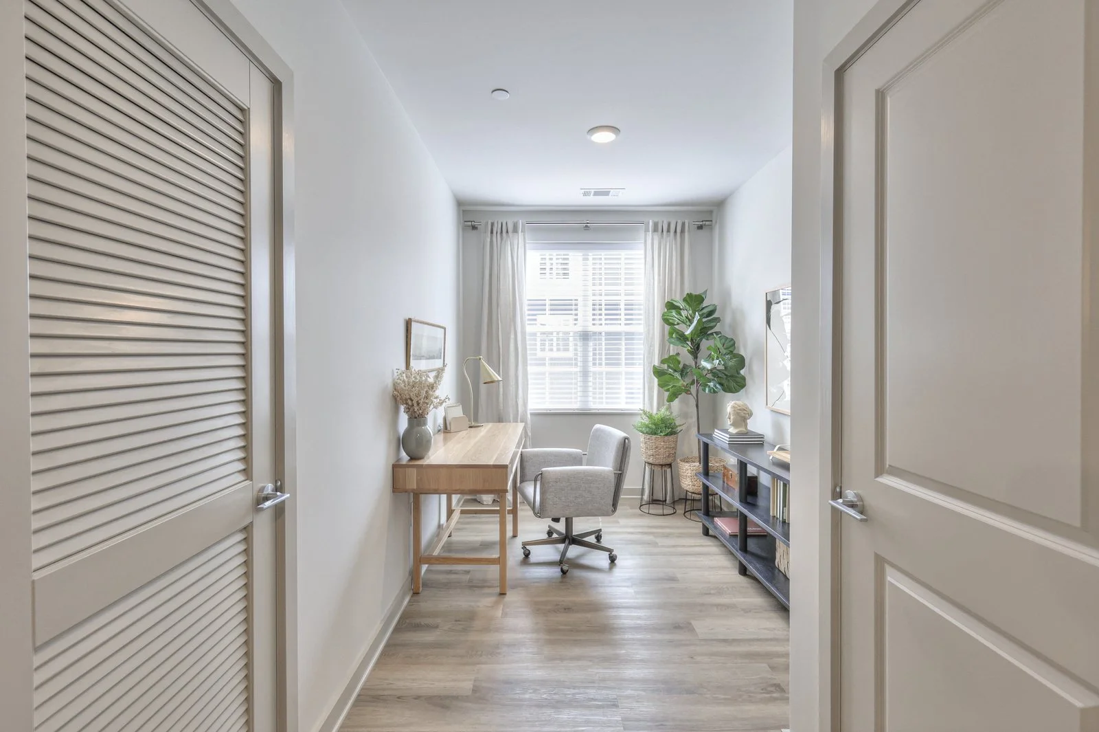 Gallery — Southcrest Reserve | Brentwood, TN Apartments for Rent