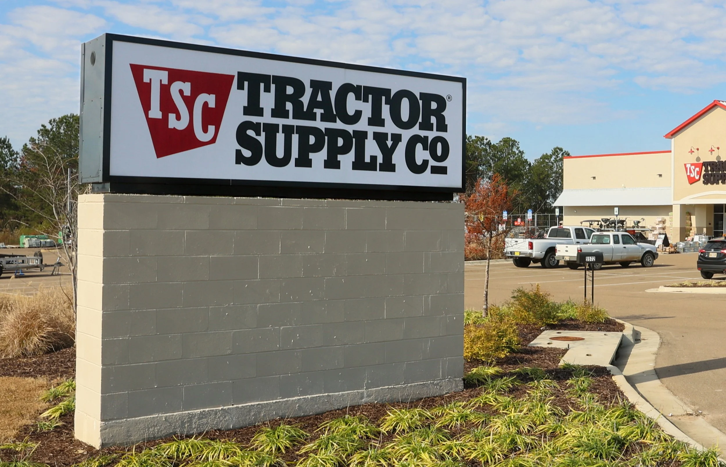 Signage Design & Manufacturing Services — Lakeside Project Solutions