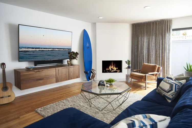 Beachy Bachelor: Masculine Interior Design With a Coastal Influence ...