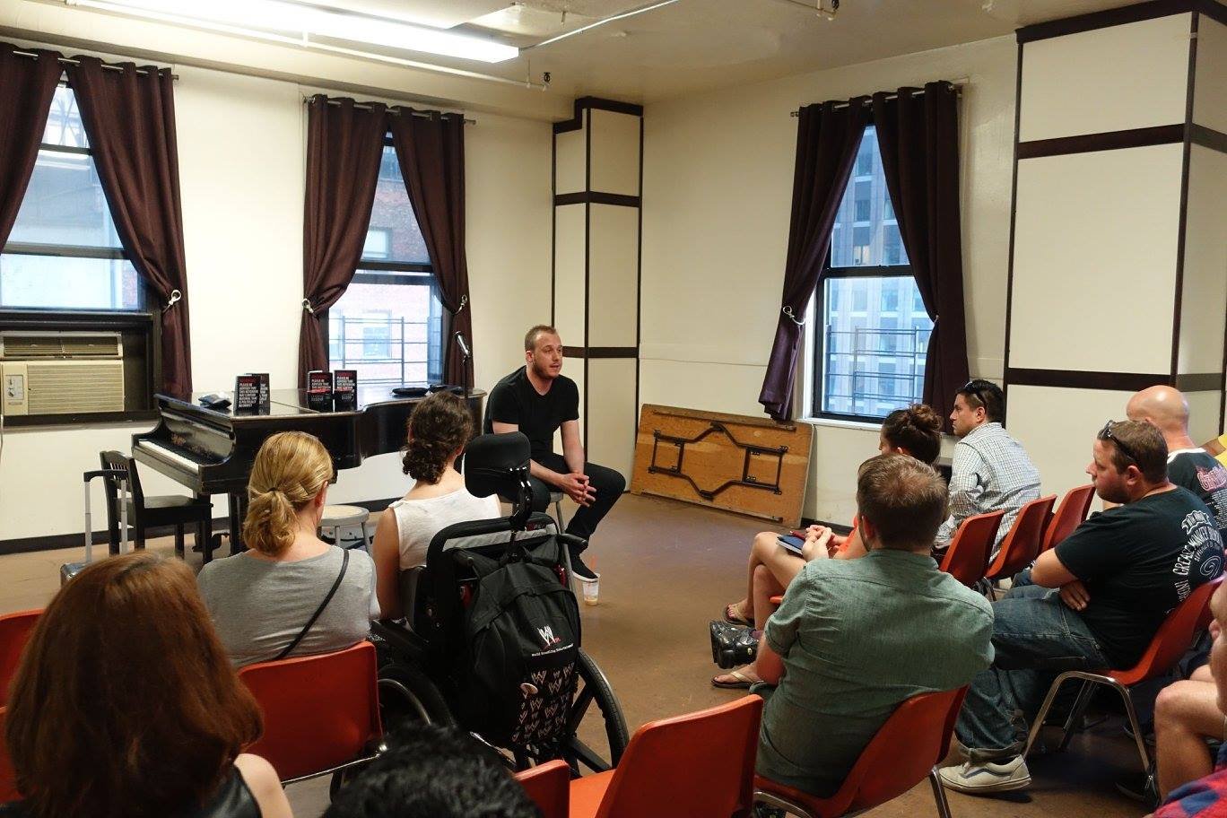 The very best stand up comedy classes in NYC since 2009 — LAUGHING ...