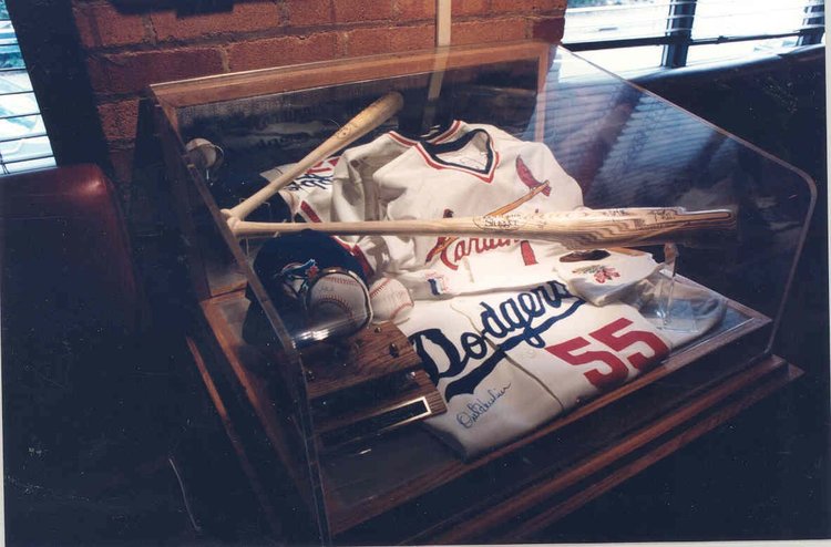 MEMORABILIA DISPLAYS — www.pather.com