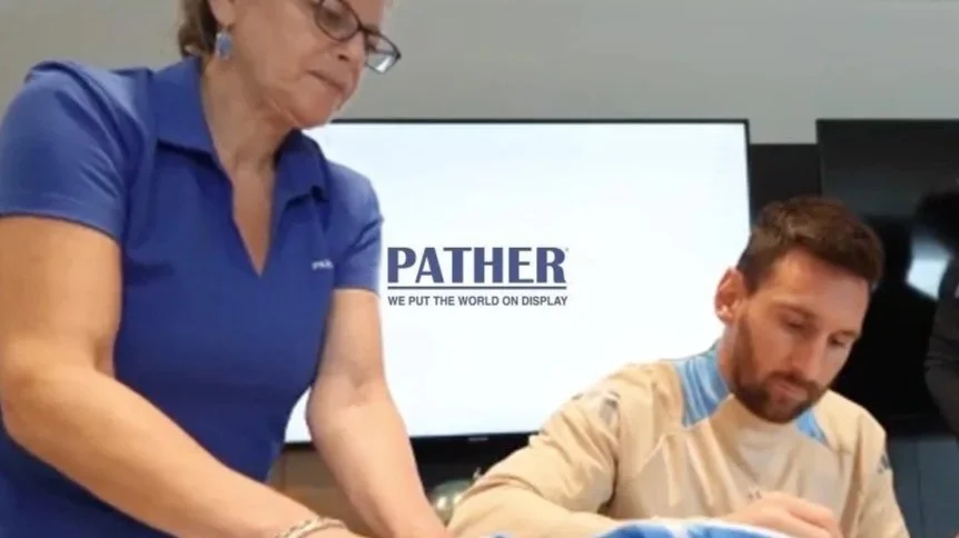 MEMORABILIA DISPLAYS — www.pather.com