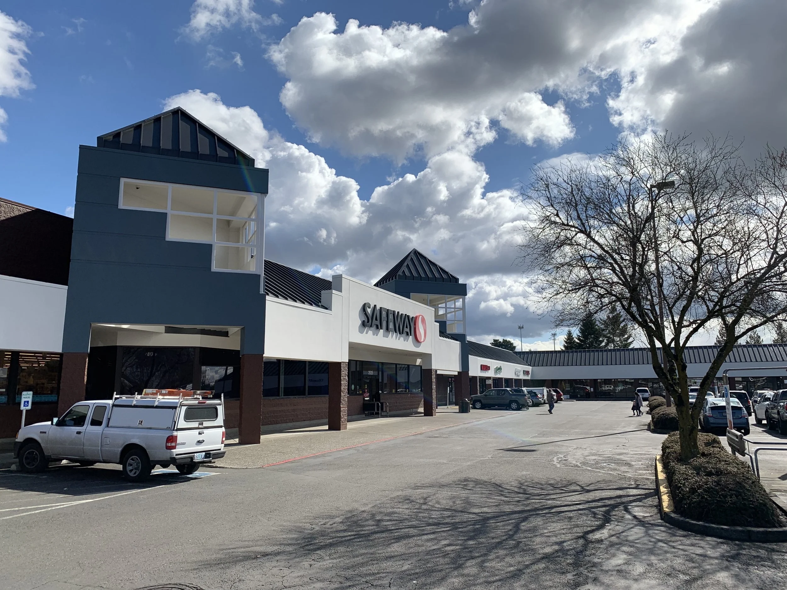 Safeway — Sunset Esplanade