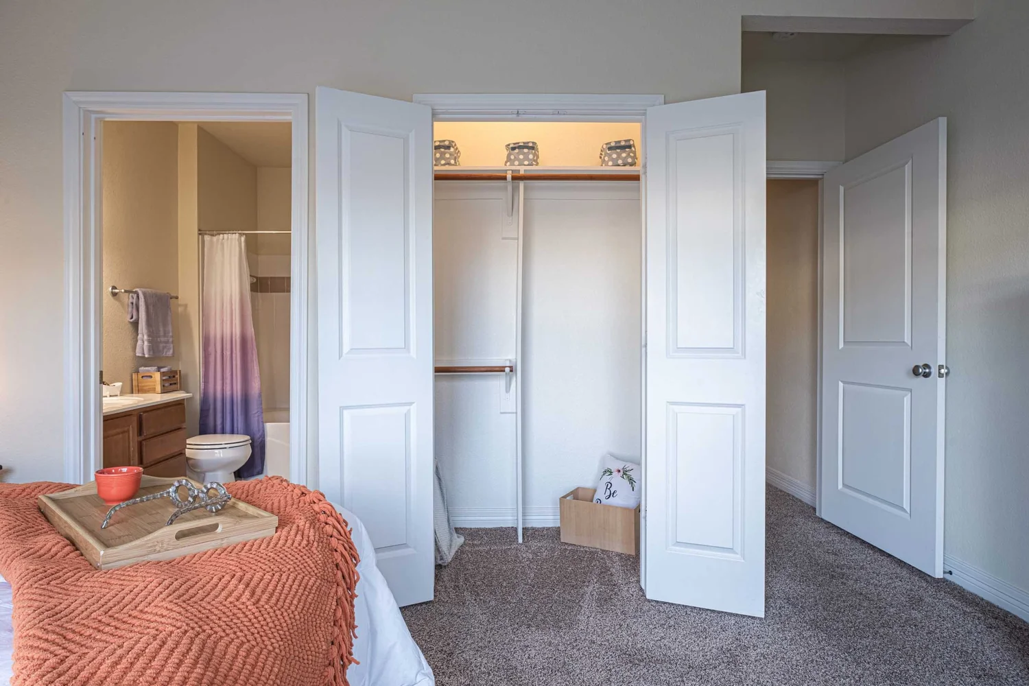 Photo Gallery | Apartments in Greenwood, IN — Devonshire Apartments
