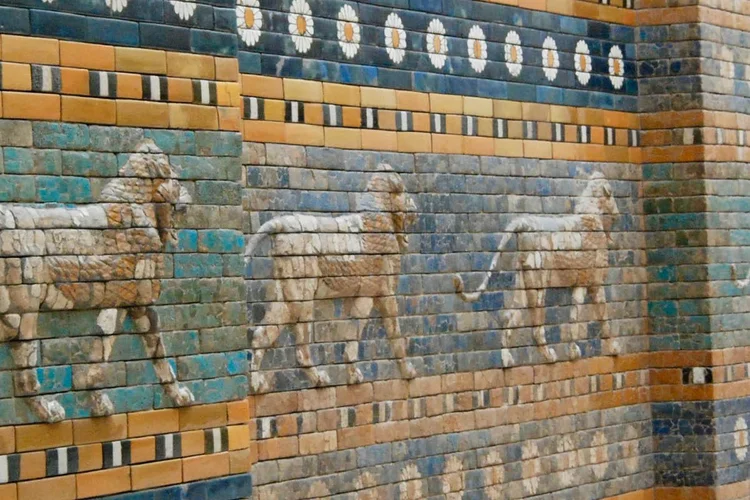 Ishtar Gate Lion Panel: Why one lion mattered? I The Art Newbie