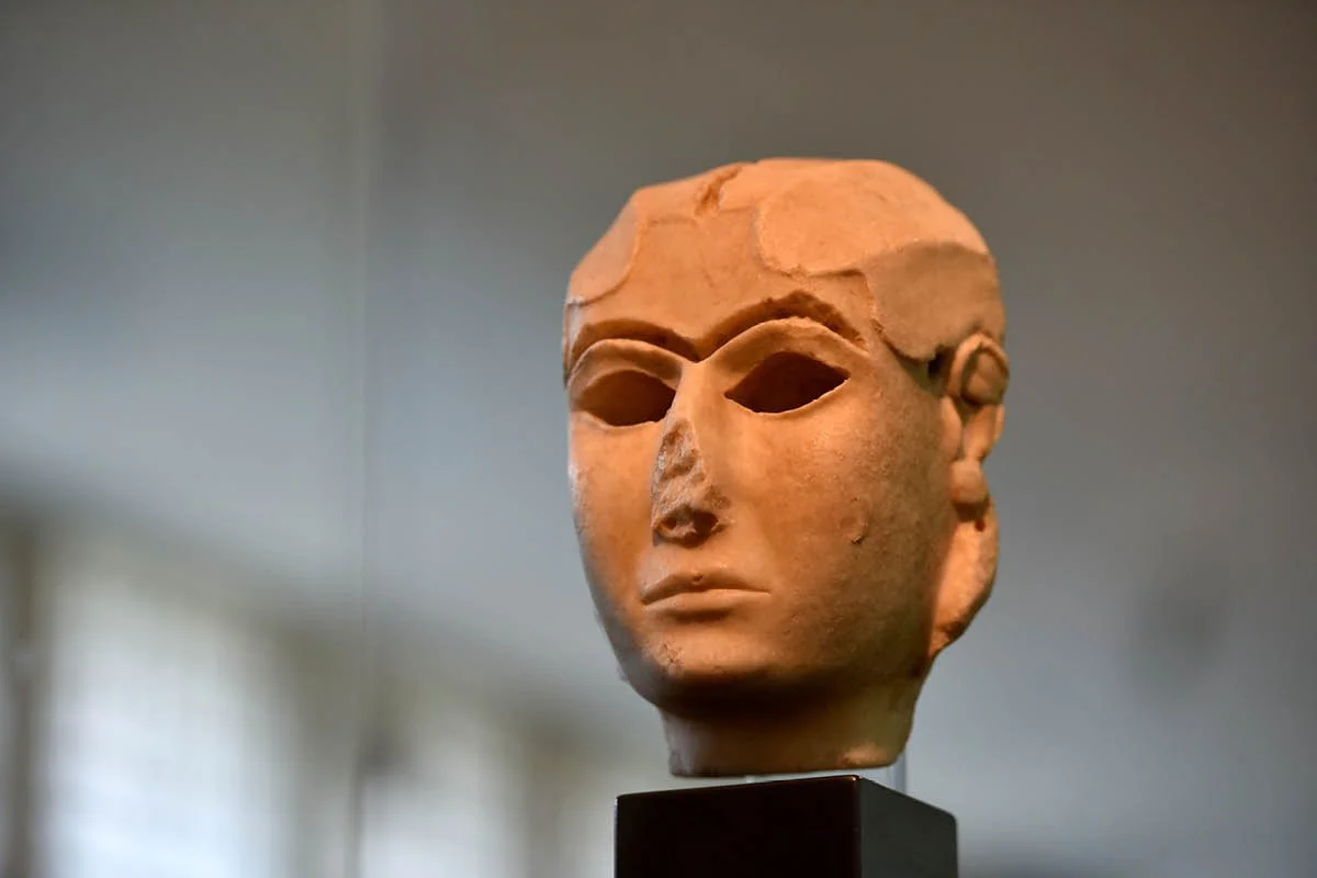 Mask of Warka (Uruk Head): The First Face I The Art Newbie