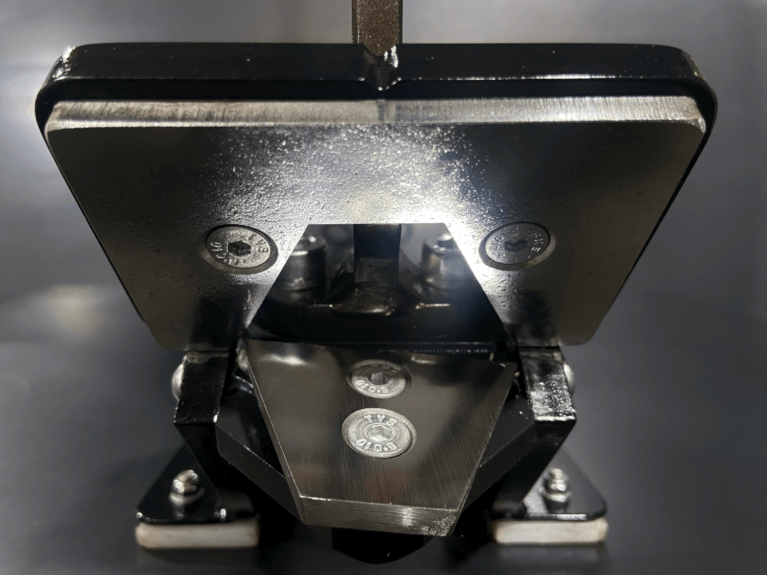 Trimdek Roof Notching Tool — EERA Roofing Tools