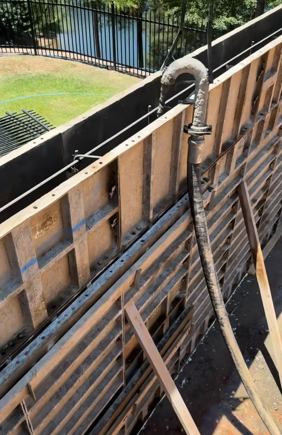 J & J Concrete Pumping LLC