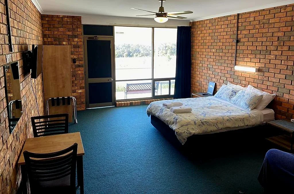 Accommodation — Coffin Bay Hotel