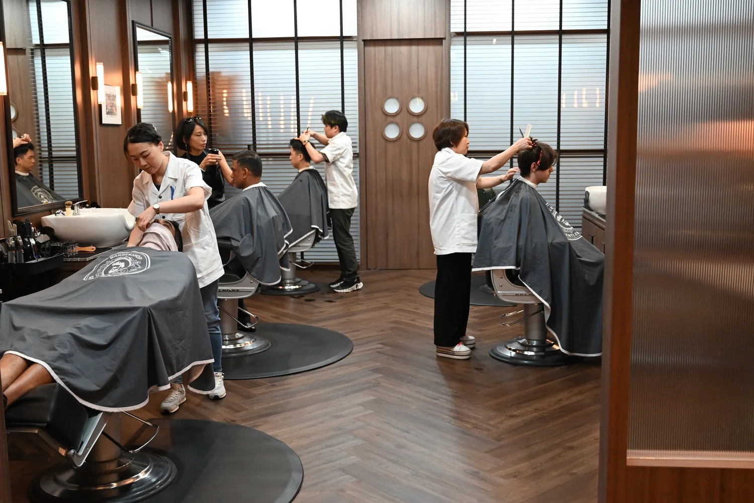 Premium Barbershop Singapore | Gentleman's Cuts — Tanglin Mall, Marina ...
