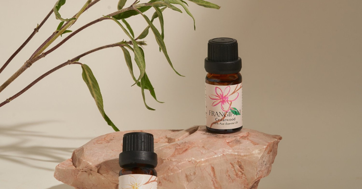 Essential Oils for Yoga: Best Aromas Oil for Yoga practice | FRANGIPANI