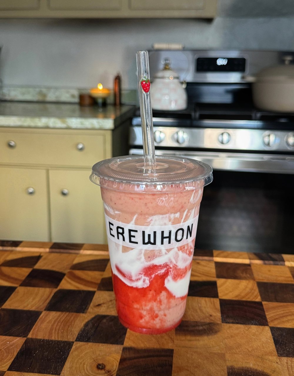 Hailey Bieber Erewhon Strawberry Glaze Smoothie (Copycat Recipe) — Soko ...