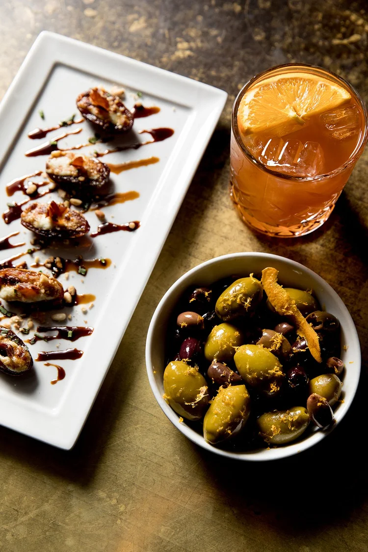 DOWNTOWN SEATTLE — PURPLE CAFÉ & WINE BAR