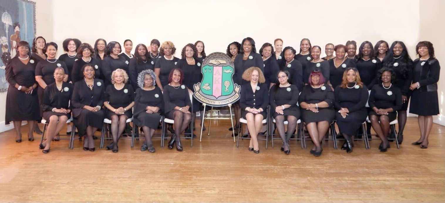 Xi Xi Omega Chapter