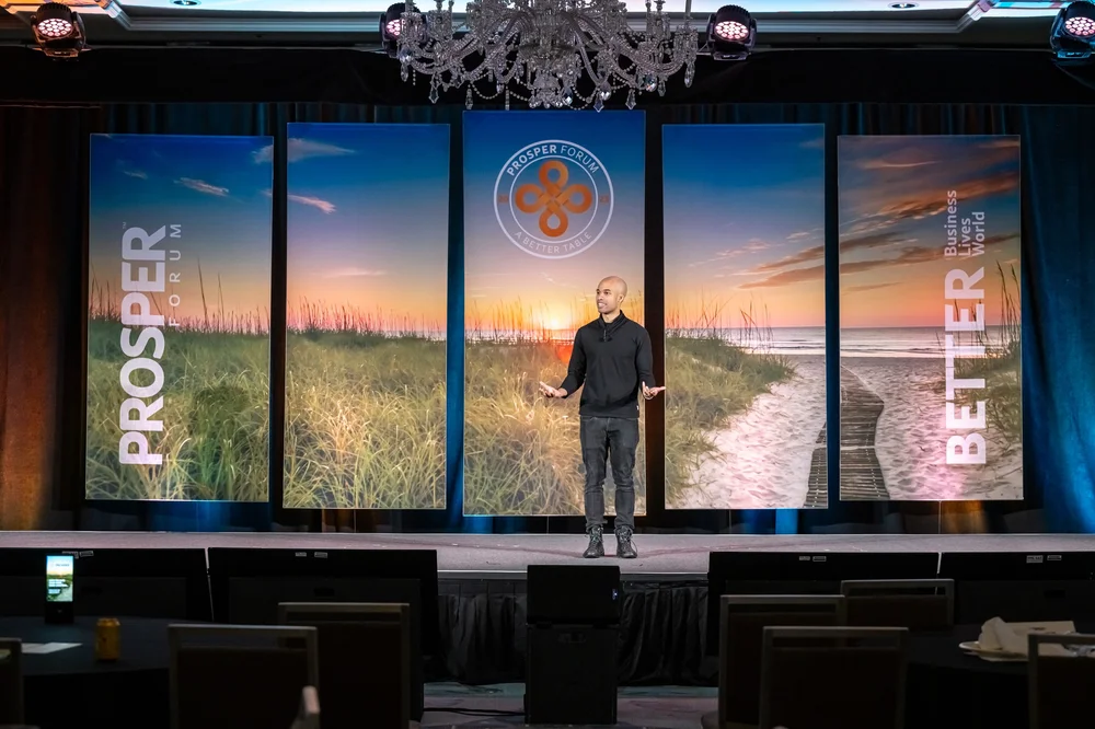 Tucker Bryant | Innovation Keynote Speaker and Artist