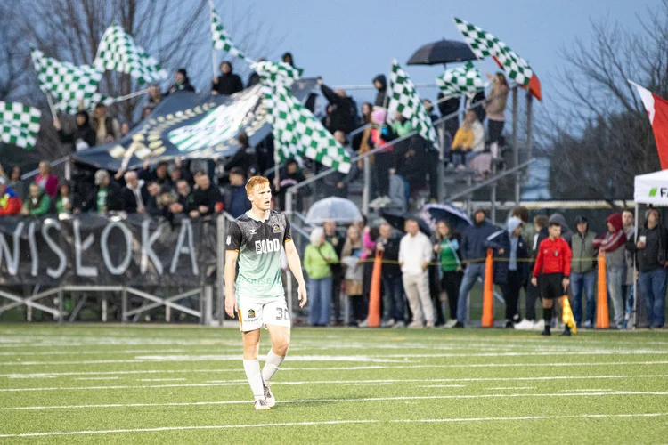 HOUSE v. WISLOKA CHICAGO — Chicago House AC