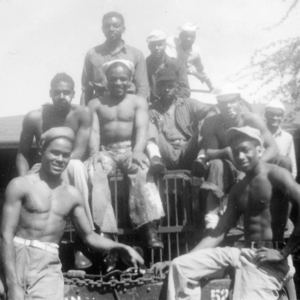 THE FIRST BLACK MARINES: AN ORAL HISTORY