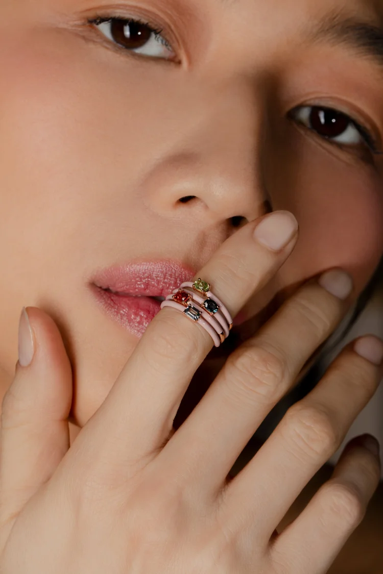 Bijoux en or rose 18K, pierres précieuses et pierres fines colorées ...