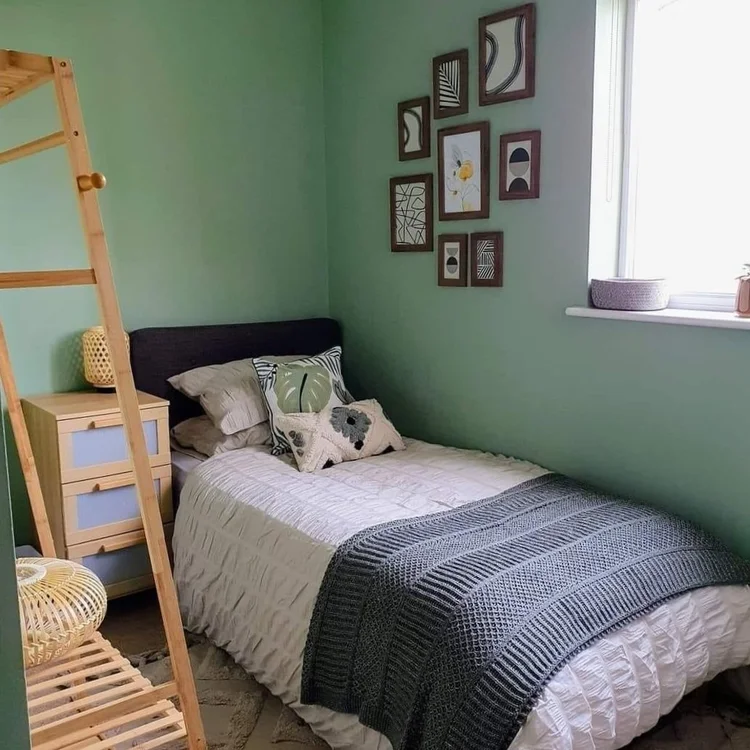 Esther House — The Esther Project