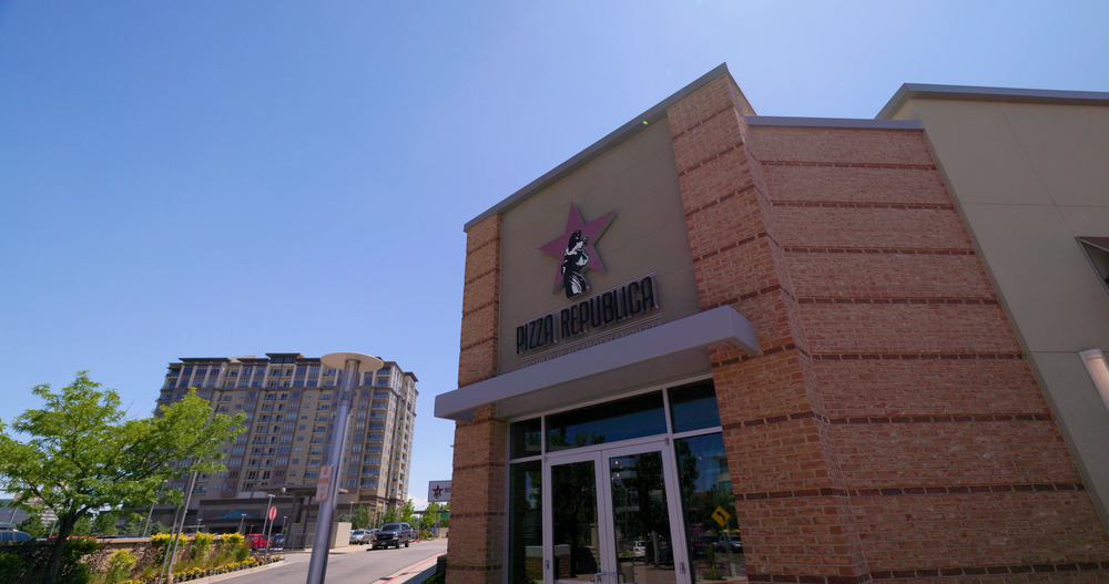 Pizza Republica — Landmark DTC