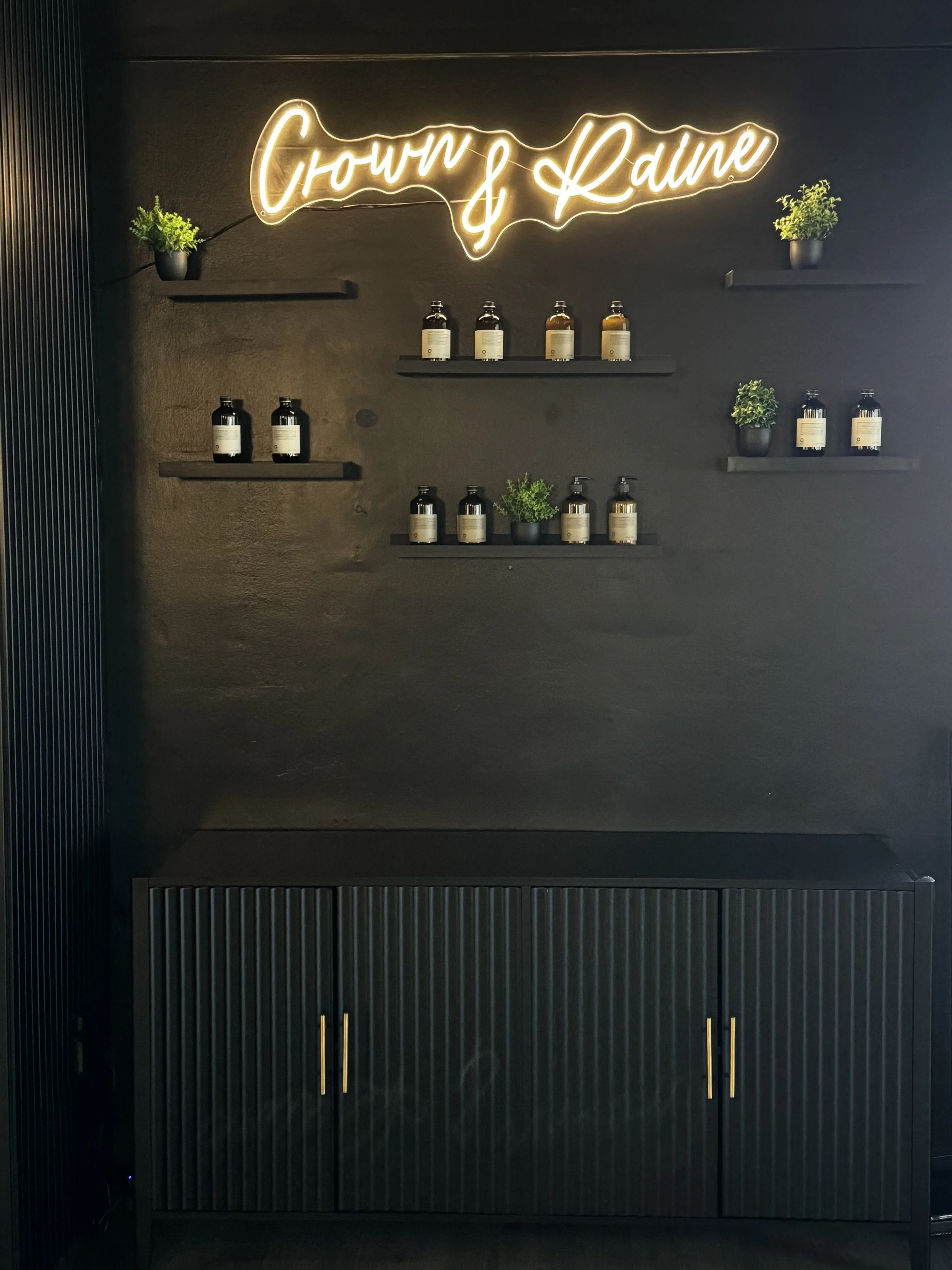 Crown & Raine | Head Spa & Blow Dry Bar
