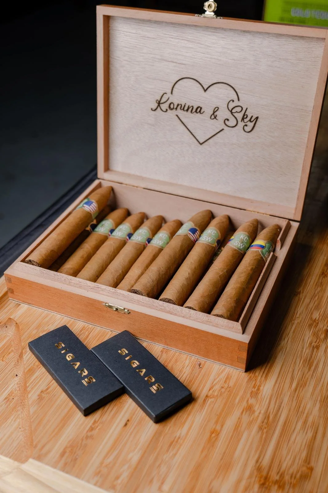 How Personalized Cigars Can Make Your Wedding Unforgettable