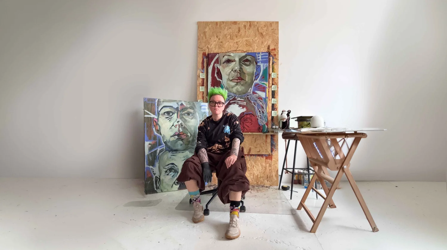 Emma Woolley | Birmingham Portrait Artist & Art Director