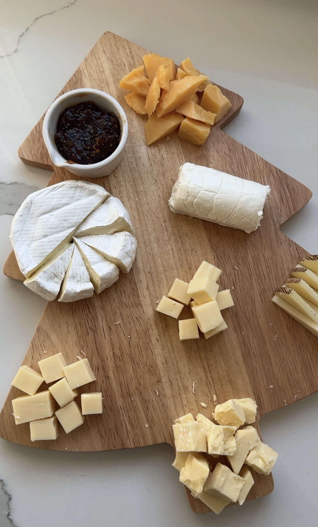 How To Cut Cheeses- Easy Cheese Cutting Guide — ConVino Board