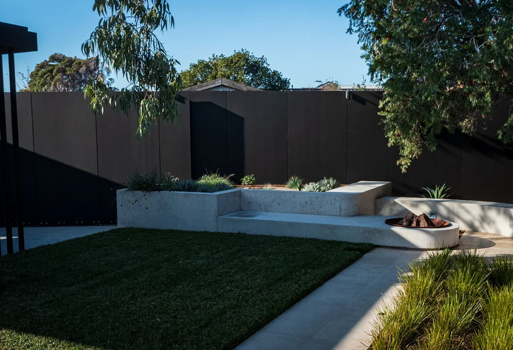 Williamstown Project | Award-Winning Modern Landscape with Travertine ...