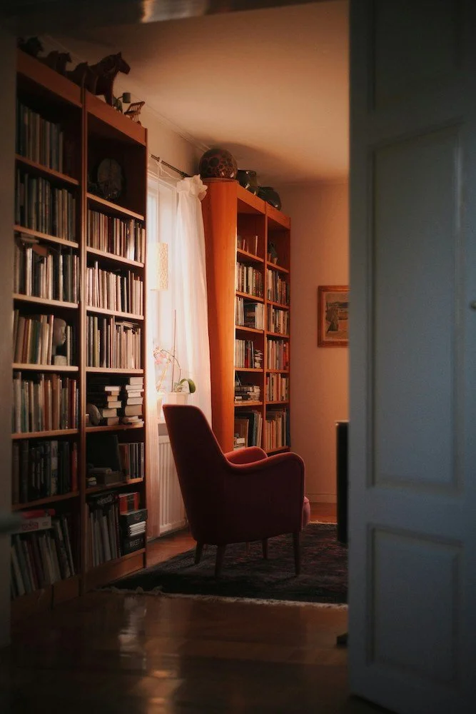 The Bookshelf | Explore, Learn, Grow Today — Catherine Vopalecká
